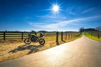 14 Tips to stay cool on a motorcycle during hot weather - MGE